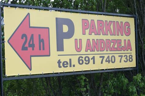 Parking przy lotnisku Gdańsk Galeria