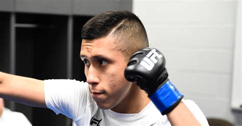 UFC S Jeff Molina Comes Out As Bisexual After Oral Sex Video Leaks