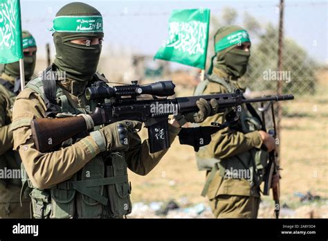 Al Qassam Brigades Hi Res Stock Photography And Images Alamy