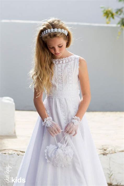 ceremonia niña ibicenca arras Vestidos de comunion sencillos