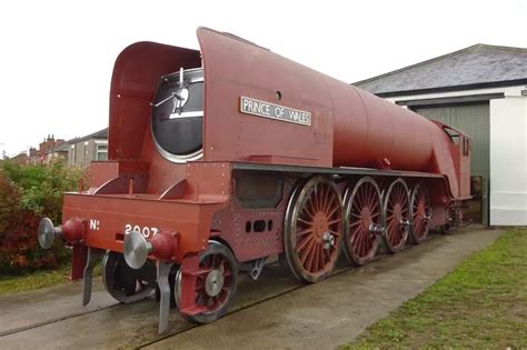 Plans To Build Historic Locomotive Designed By Sir Nigel Gresley Take