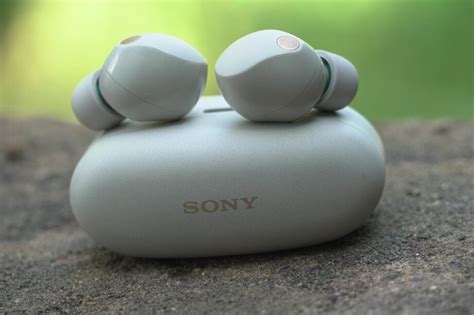 Sony WF 1000XM5 Vs Bose QuietComfort Earbuds II Which Is Better
