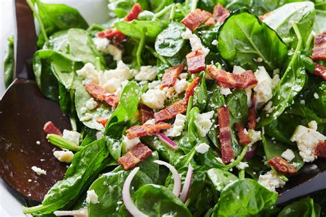 Fully Loaded Spinach Salad With Bacon And Blue Cheese The Mom 100