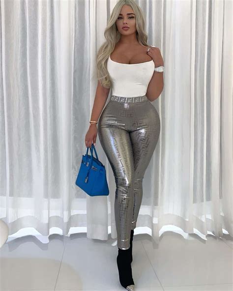 Anastasiya Kvitko Height Weight Bio Wiki Age Instagram Photo Fashionwomentop