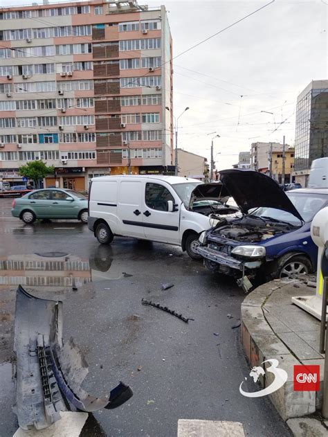 Galerie Foto Accident grav pe Şos Ştefan cel Mare din București
