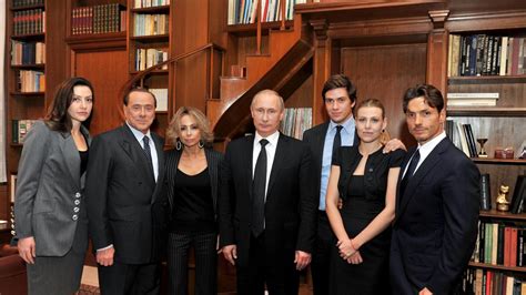 Chi Sono Cosa Fanno E Che Ruolo Hanno In Azienda I Figli Di Berlusconi