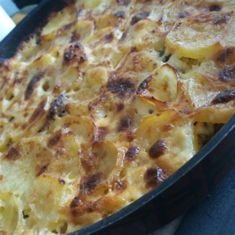 GRATIN de pommes de terre à la viande hachée Clementines Saveur