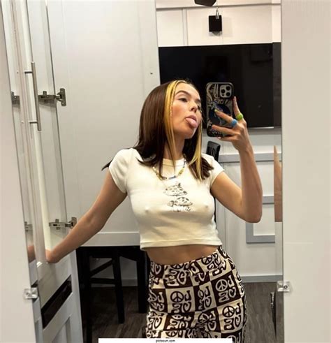 Zoey Deutch Nipples See Through Selfie XPicsly