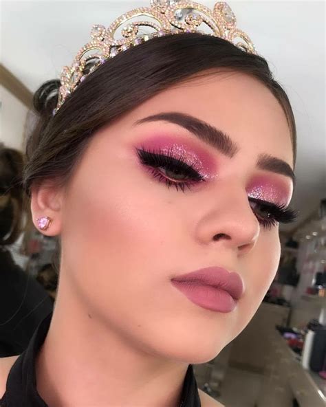 Pin On Maquillaje Quincenera Makeup Pink Makeup Quinceanera Makeup