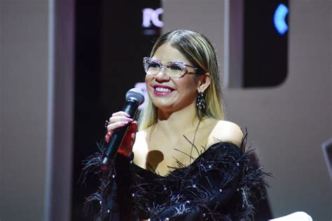 Foto Marília Mendonça foi homenageada durante o show de Felipe Araújo