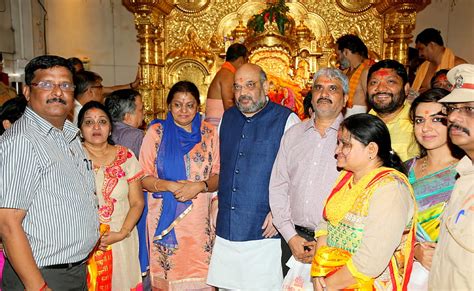 Shree Siddhivinayak Temple Mumbai Background Hd Wallpaper Pxfuel