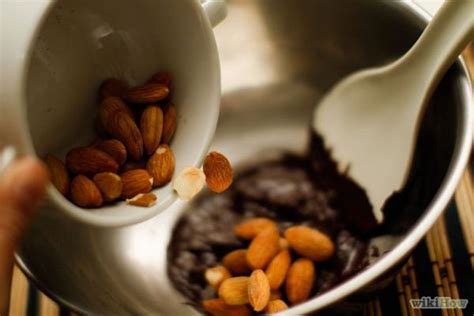 Recetas con Chocolate Cómo hacer almendras cubiertas de chocolate