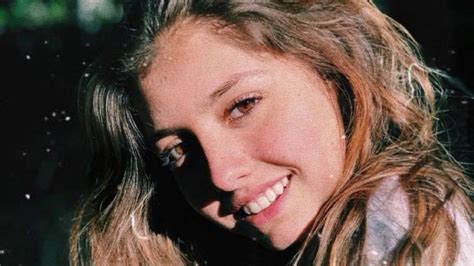 Quién es Abril Michel la actriz que interpreta a Kika en El amor