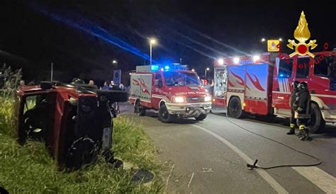 Auto Ribaltate A Cirimido E Veniano Ferite Lievi Per Le Persone