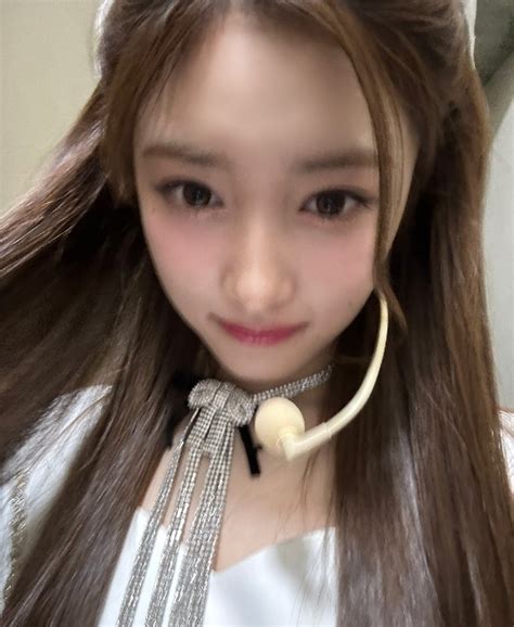 blip 아이브 이서 공식트위터 사진 새해사진