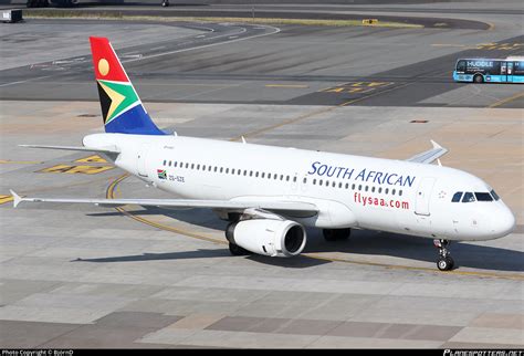 ZS SZE South African Airways Airbus A320 232 Photo by Björn Düwel ID