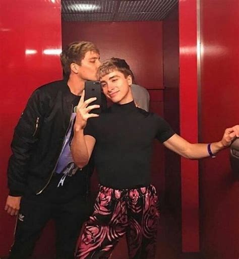 Cody Fern Wiki biografía edad patrimonio relaciones familia y más