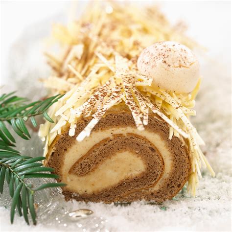 Bûche de Noël à la crème de marron et au chocolat une recette