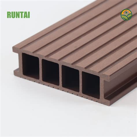 Anti Corrosion Straight Grain First Generation Co Extruded Outdoor