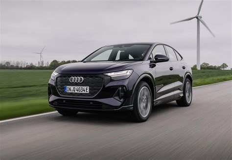 Audi Q4 Sportback 40 e tron Suv coupé elettrico da 532 km di autonomia