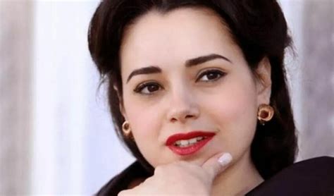 9 yıl sonra setlere dönen Özgü Namal ın alacağı ücret belli oldu