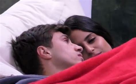 Grande Fratello Notte Insieme Per Mirko E Perla