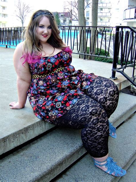 De B Sta Plump Princess Courtney Mina Bilderna P Pinterest