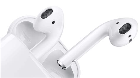 AirPods In Super Offerta Su Amazon Per Il Black Friday Vicino Il