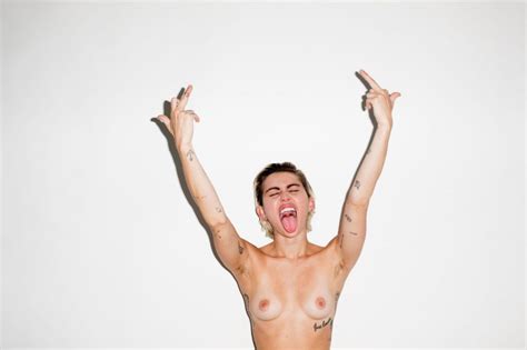 Les Photos Hard De Miley Cyrus Nue Par Terry Richardson Whassup