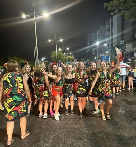 MARIAS PRESEPEIRAS ABREM O CARNAVAL CULTURAL DE ILHÉUS NA AV SOARES