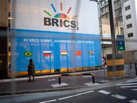 Los líderes de los BRICS inician su cumbre en Sudáfrica en busca de