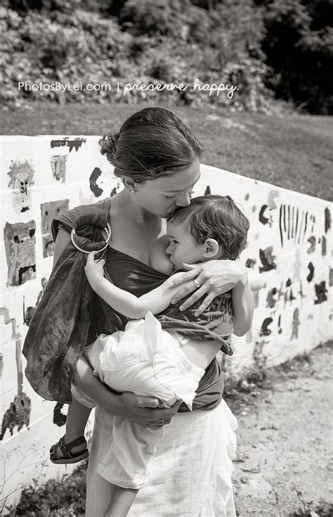 Candid Photos That Show How Beautiful Breastfeeding Really Is