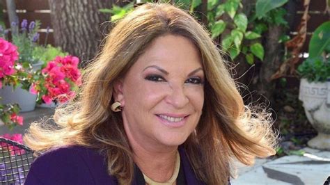 Toma un respiro antes de ver cómo lucía la doctora Polo de Caso Cerrado