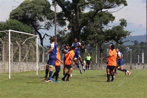 Fase regional do Paraná Bom de Bola começa 381 equipes de 208