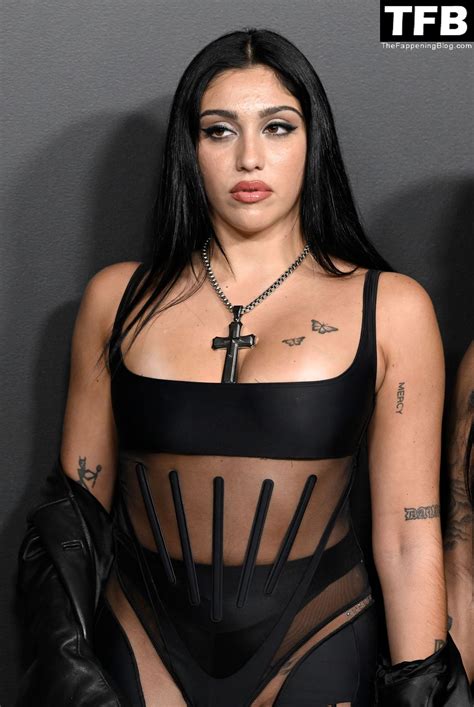 Lourdes Leon Shows Off Her Sexy Tits At The Thierry Mugler