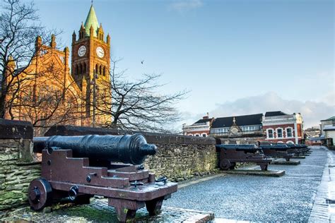 2024 Derry Private Guided Walking Tour Of The Derry Walls