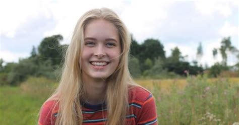 21 årig kvinde meldt savnet Har du set Sofie