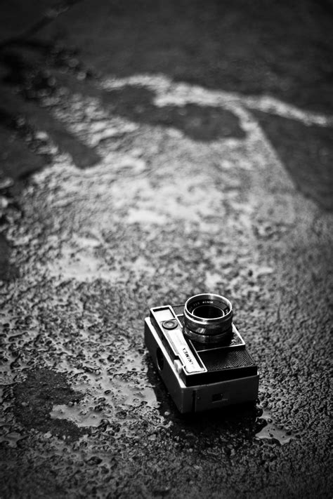Fotos gratis mano ligero en blanco y negro la carretera cámara