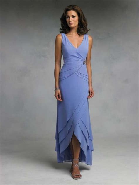 Modelos De Vestido Para M E Da Noiva Ou Noivo De Frente Para O Mar