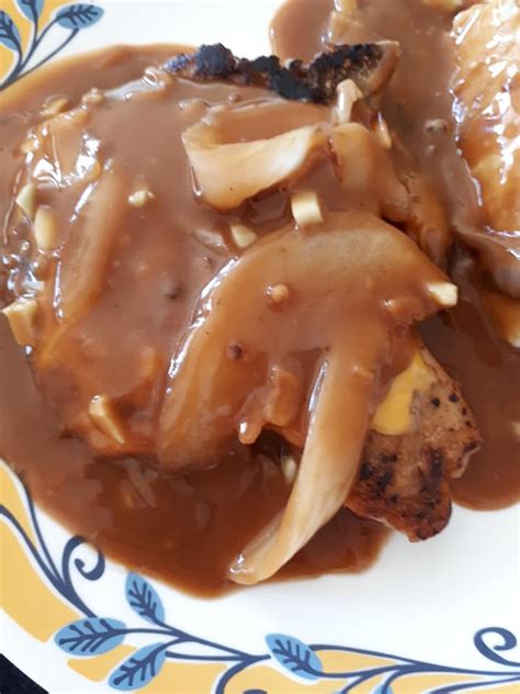 Partageons nos secrets de cuisine Côtelette de porc à la sauce brune