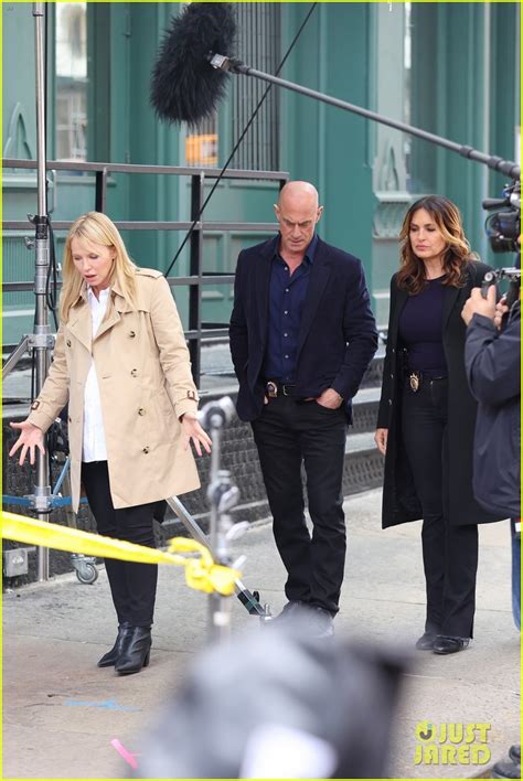 Mariska Hargitay Christopher Meloni Reunite With Kelli Giddish For
