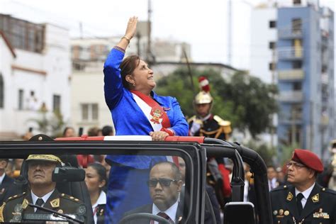 Gran Parada y Desfile Cívico Militar con ocasión del 202 aniversario