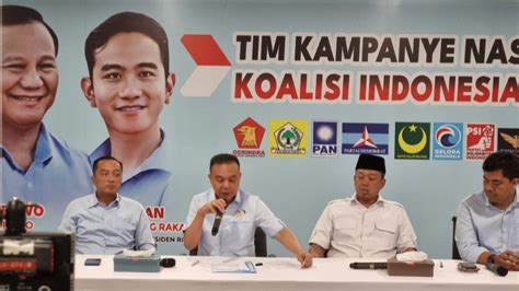 Respons Tudingan TPN Ganjar Mahfud Soal Baliho Dibantu Polisi TKN