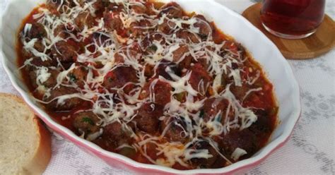Soslu Köfte Tarifi Nasıl Yapılır Yemek