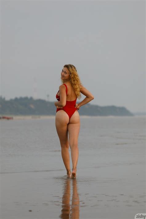 Sofia Orlova Free HQ Porn Pictures PornPicturesHQ