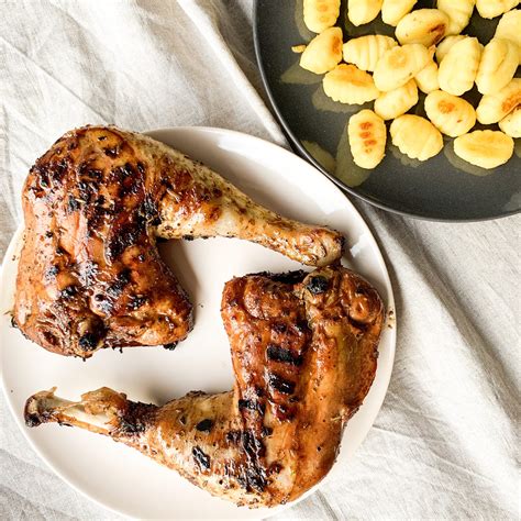Poulet mariné au barbecue Fourneaux Et Fourchettes