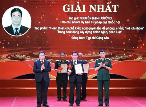 Trao giải cuộc thi viết bảo vệ nền tảng tư tưởng của Đảng VTV VN