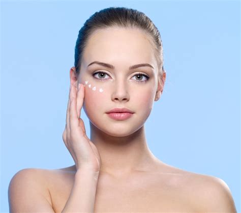 Serupa Tapi Tak Sama Ini Perbedaan Moisturizer Dan Hydrator