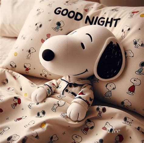 Snoopy Lovers Facebook In Snoopy Pictures Snoopy Wallpaper