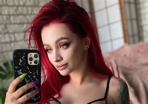 Leah Meow Leah Larsh A Fascinating Look At Her Life Career And Net Worth Bio